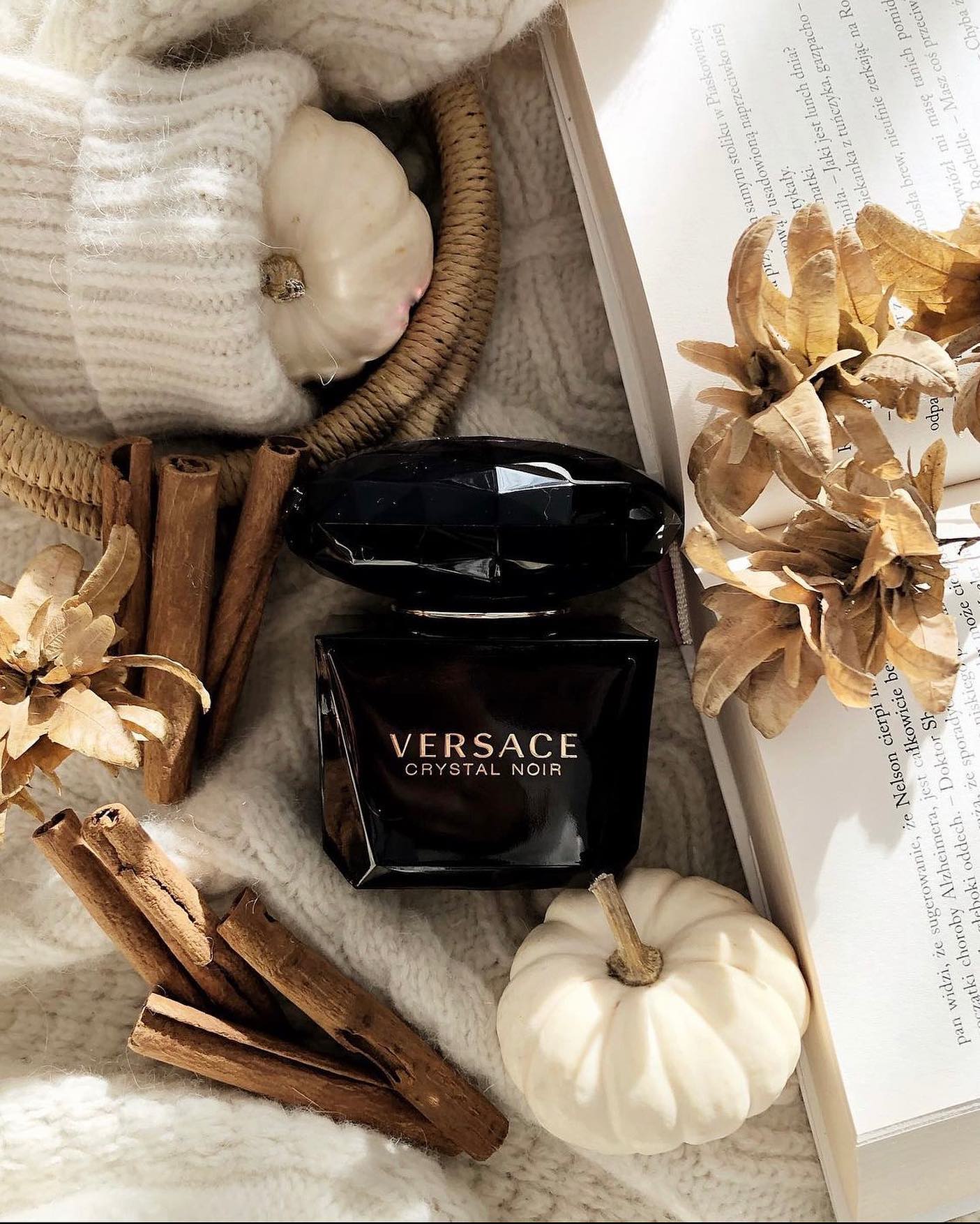 Identifying Authentic vs. Replica Perfumes for Women – LaBellePerfumes